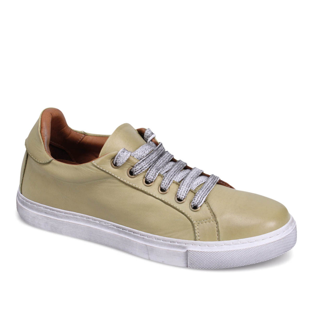 Bueno Shoes Canada